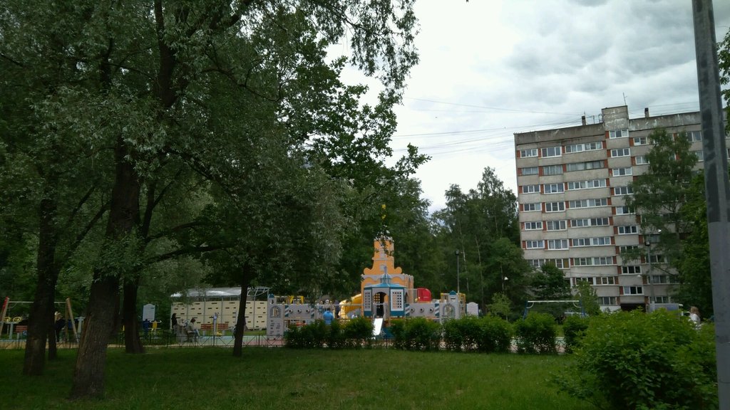 Oyun alanı Playground, Saint‑Petersburg, foto