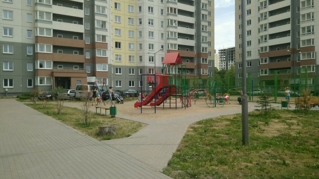 Oyun alanı Playground, Minsk, foto
