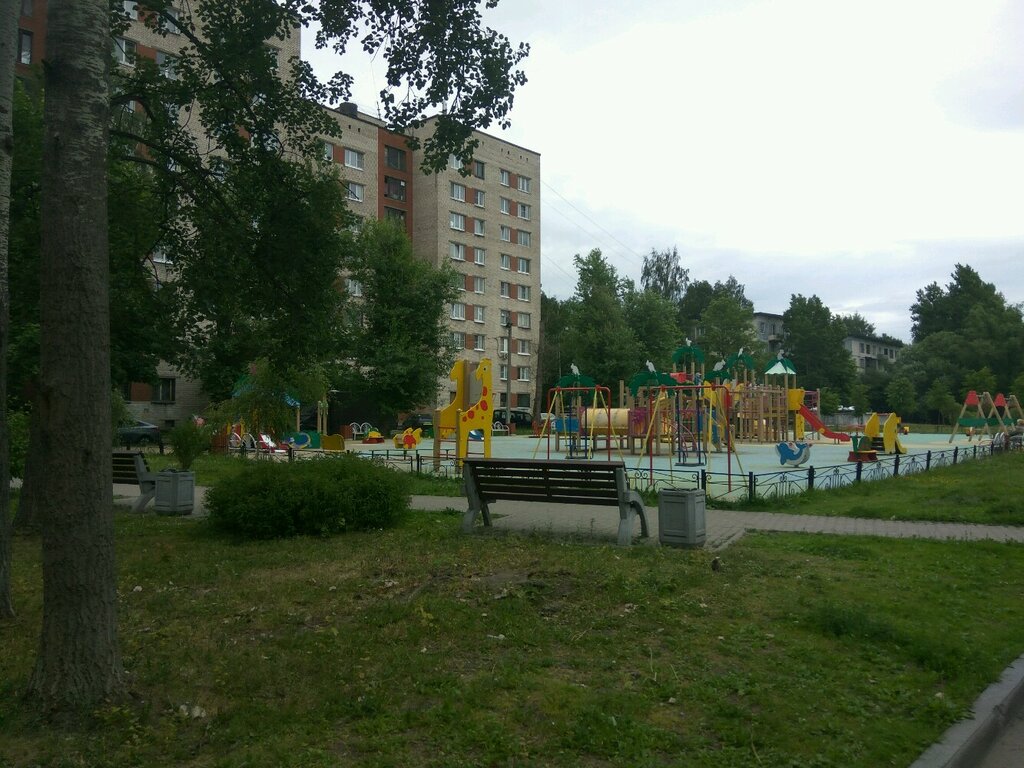 Oyun alanı Playground, Saint‑Petersburg, foto