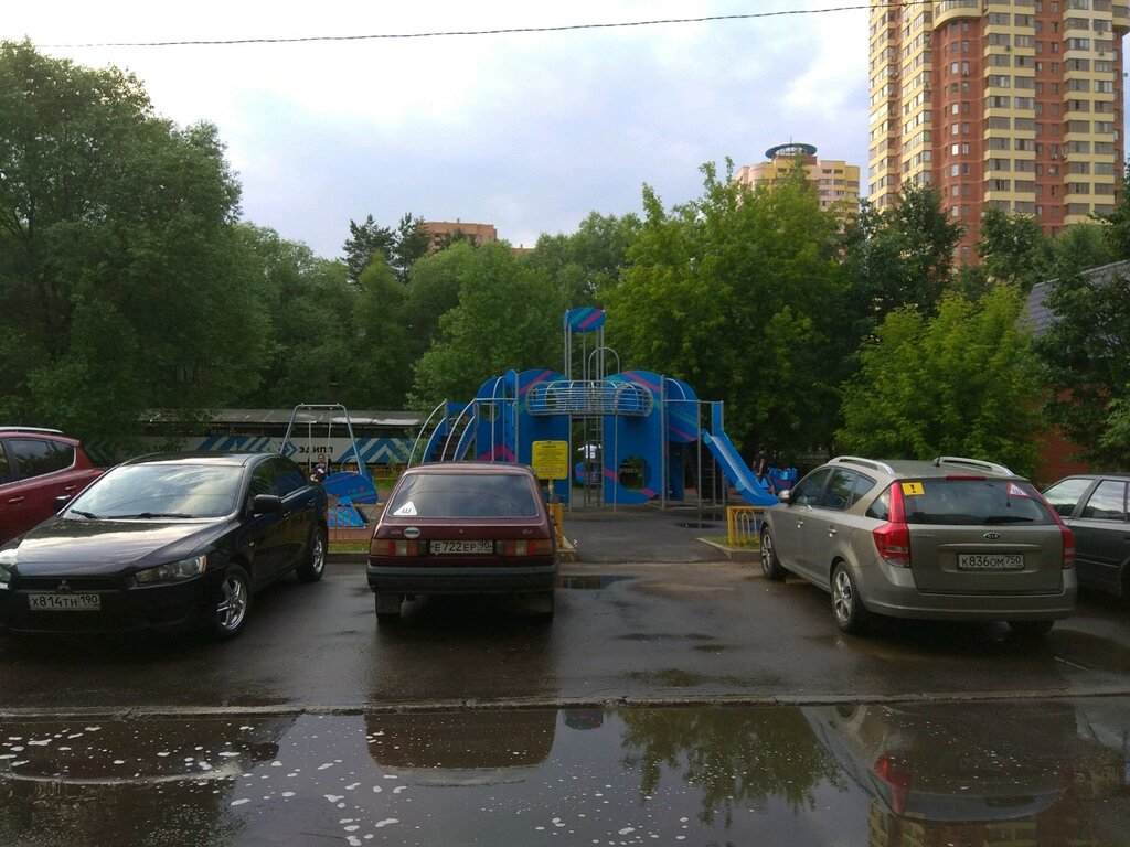 Oyun alanı Playground, Reutov, foto