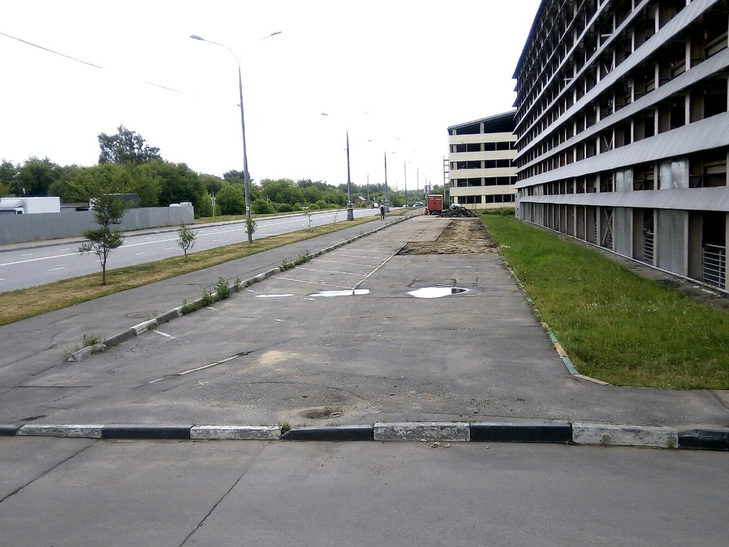 Otoparklar Parking lot, Moskova, foto
