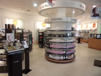 Kozmetik ve parfümeri mağazaları Sephora, Astrahan, foto
