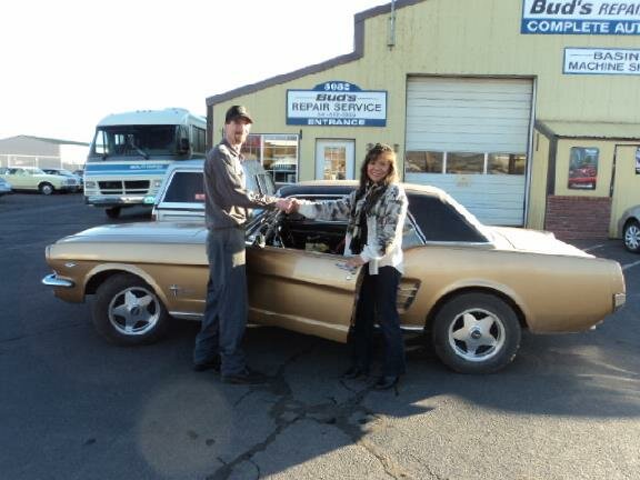 Otomobil servisi Bud's Repair Service, Oregon Eyaleti, foto