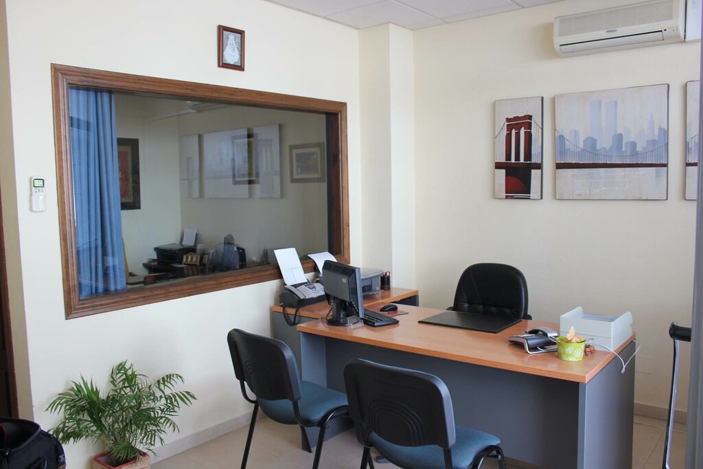 Cenaze hizmetleri Servicios Funerarios Valderrama, Endülüs, foto