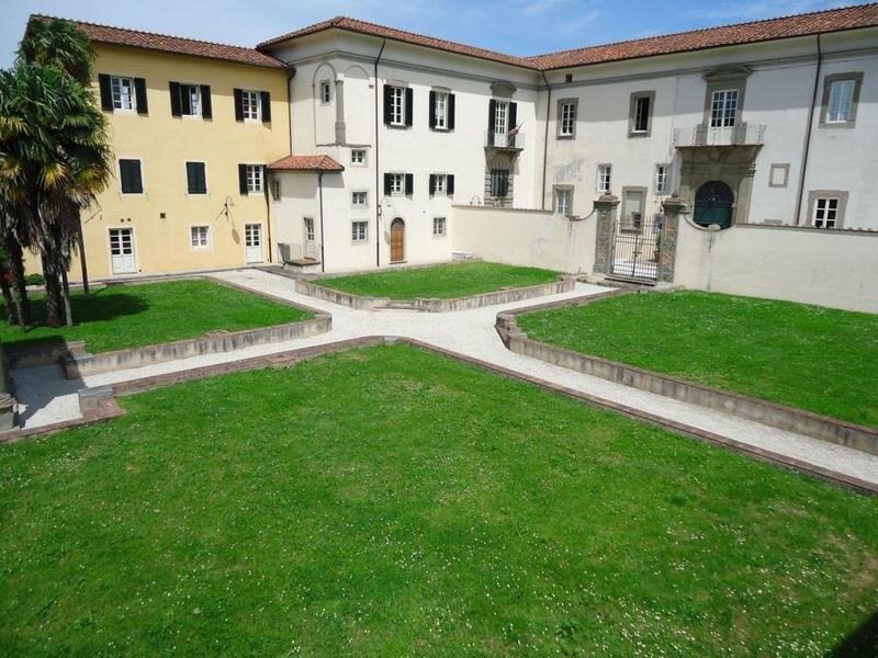 Yüksekokul Università Celsius, , foto