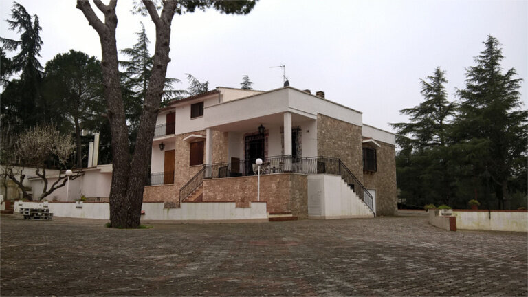 Emlak ofisi New Home, Taranto, foto