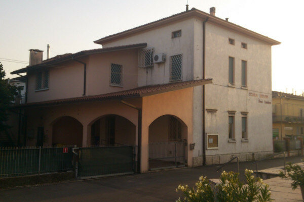 Ortaokul Scuola Materna Gesù Bambino, Dünya, foto