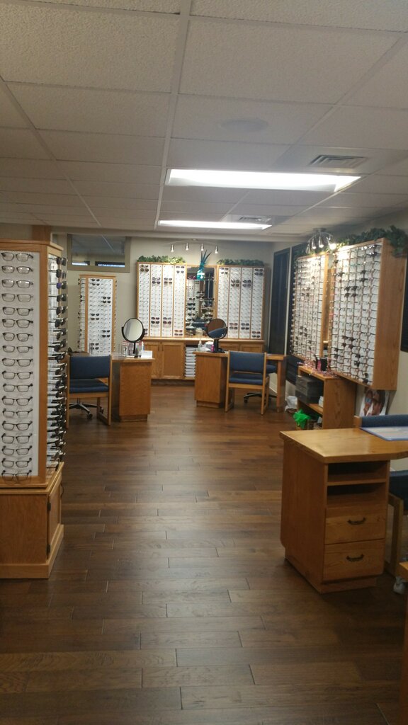 Giyim mağazası Adrian Eyecare & Optical, Michigan Eyaleti, foto