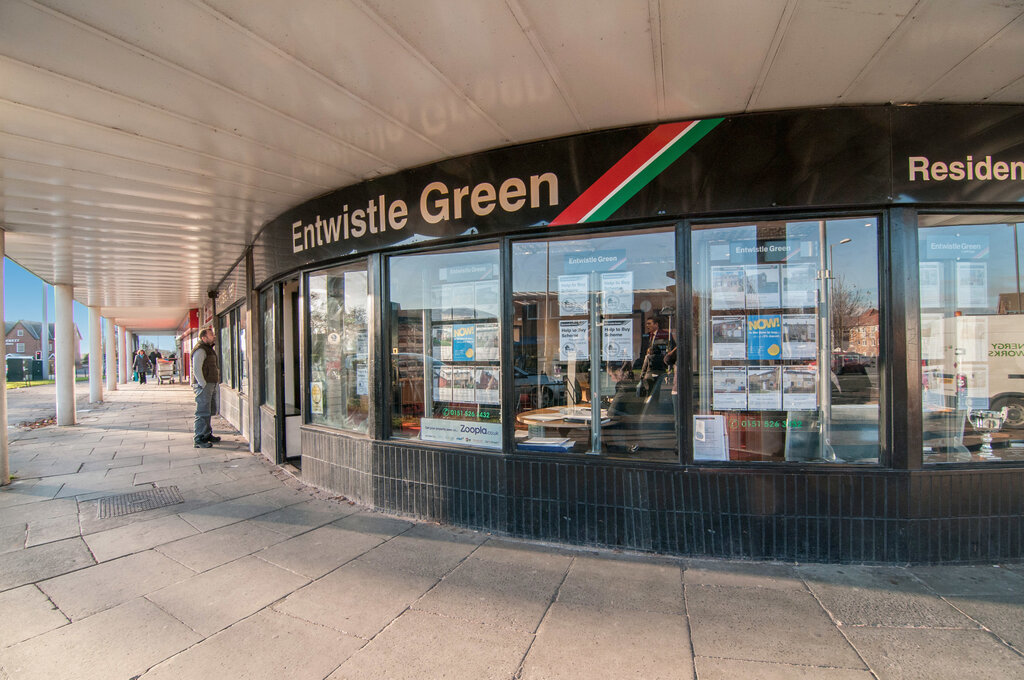 Arazi dizisi Entwistle Green Sales and Letting Agents Maghull, İngiltere, foto