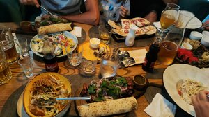 Restobar (Lenina Street No:31), restoran  Temriuk'tan