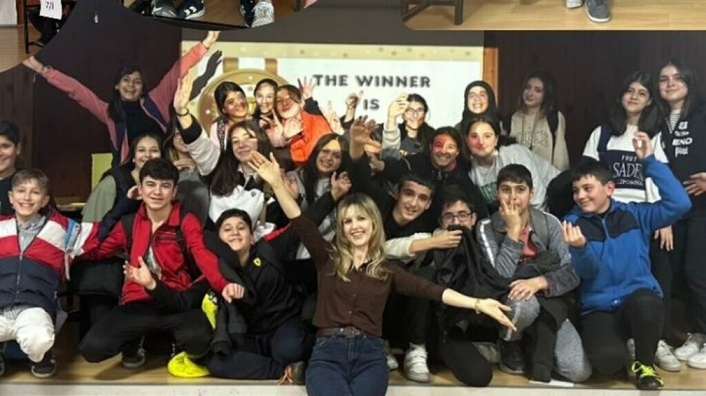 Ortaokul Kocaragıppaşa Ortaokulu, İstanbul, foto