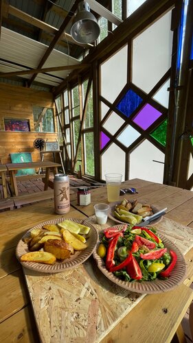 Kafe Nikolalenivets Farm, Kalujskaya oblastı, foto