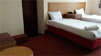 Gilson Hotel (England, East Riding of Yorkshire, City of Kingston upon Hull, Ferensway), otel  Kingston upon Hull'dan