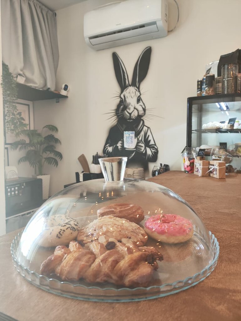 Kahve dükkanları White Rabbit, Odintsovo, foto