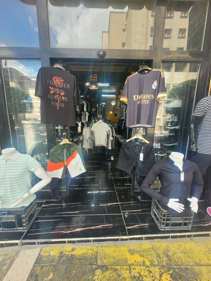 Giyim mağazası Otantik giyim, Adana, foto