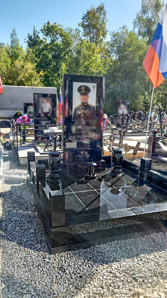 Heykel ve mezarlık taşı üreticileri Гранит и мрамор, Penza, foto