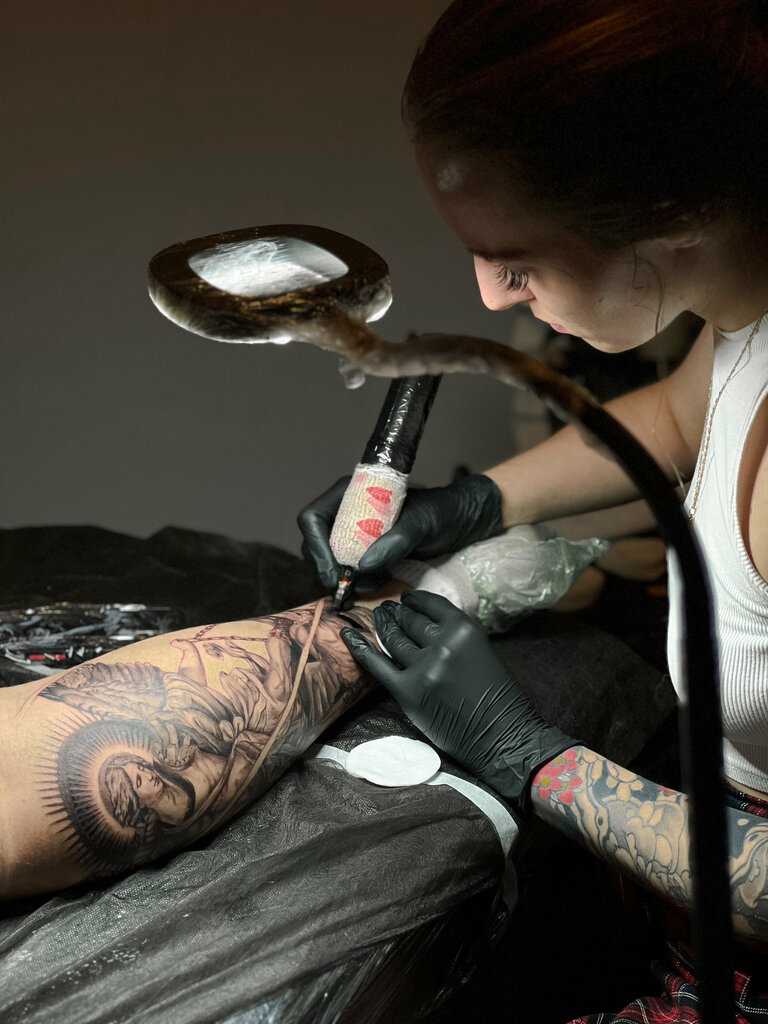 Dövmeciler Mandrake_ink, Rostov‑na‑Donu, foto
