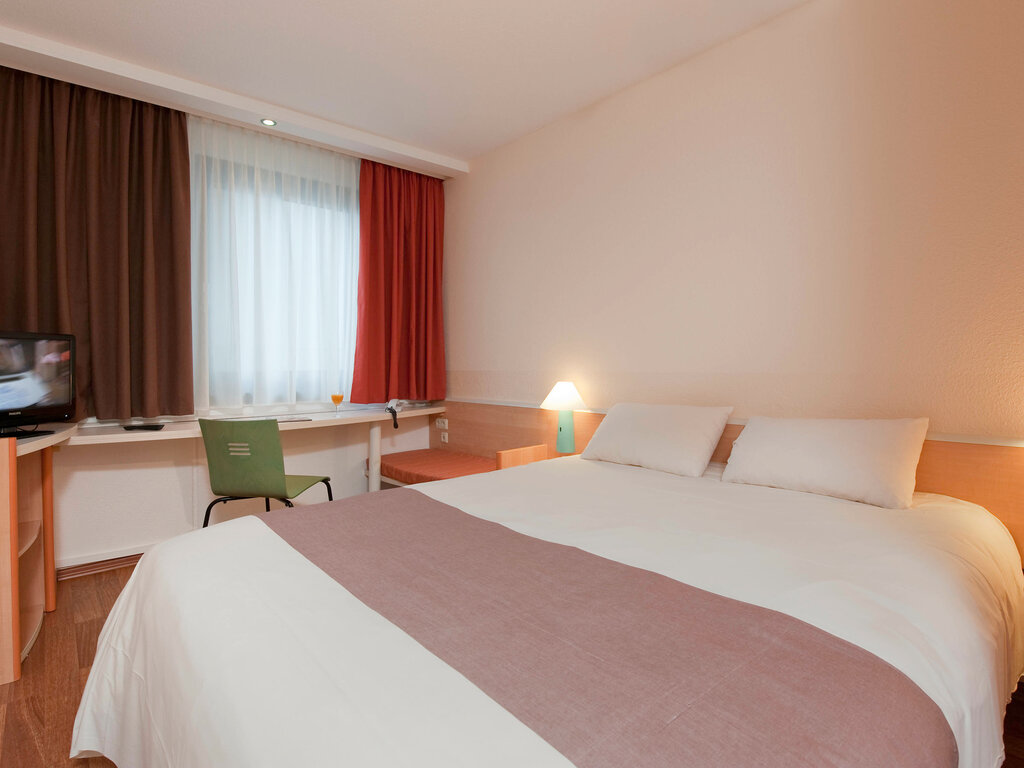 Otel Hotel ibis Ulm City, Ulm, foto