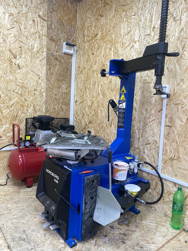 Oto lastik tamiri Многофункциональный шиномонтаж, Adıge Cumhuriyeti, foto