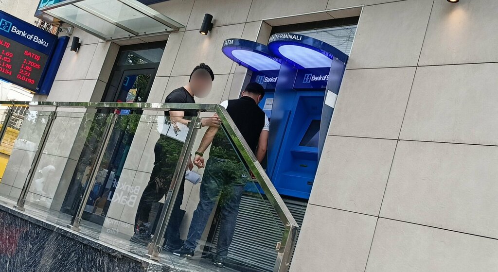 Ödeme terminali Bank of Baku, Bakü, foto