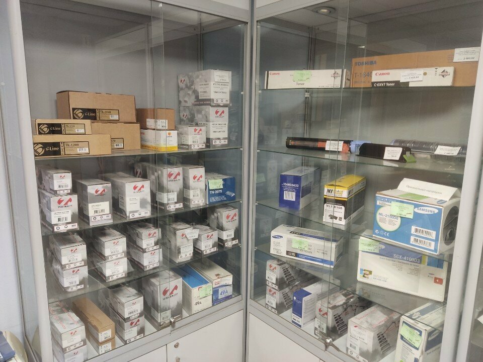 Elektronik ofis ekipmanları sarf malzemeleri Технико, Çeliabinsk, foto