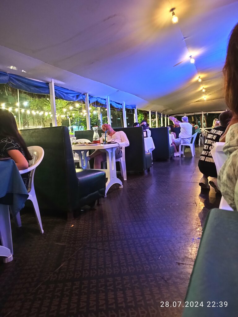 Kafe Restoran Palma, Kabuletti, foto