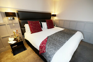 Glynhill Hotel (Scotland, Renfrewshire, Paisley, Paisley Road), otel  İskoçya'dan