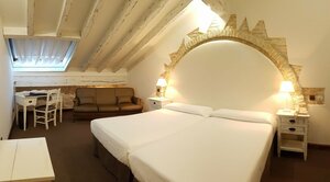 Hotel Casa del Marqués (Cantabria, Calle Cantón, 26), otel