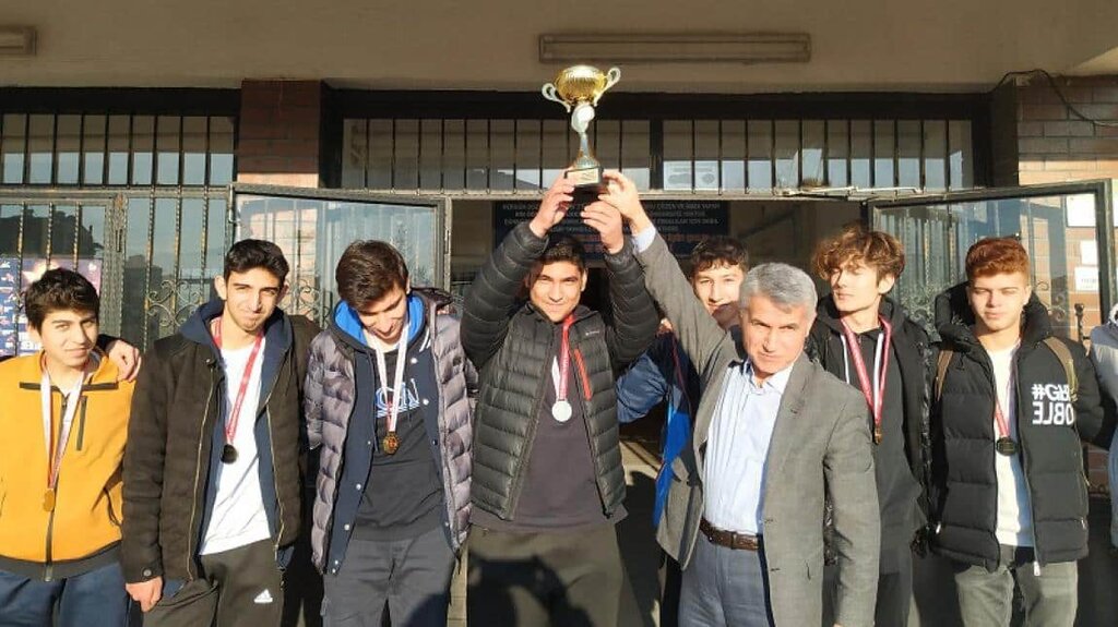 Lise Ali Çağlar Anadolu Lisesi, Afyonkarahisar, foto