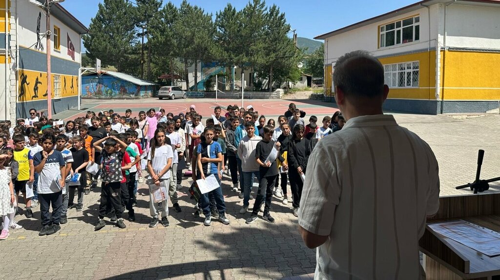 Ortaokul Akarçay Şehit Turan Yıldız Yatılı Bölge Ortaokulu, Almus, foto
