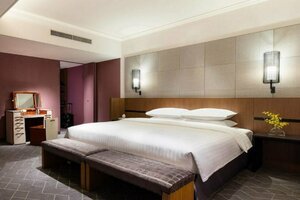 Courtyard by Marriott Shin-Osaka Station (Osaka Prefecture, Midosuji Line, Shin-Osaka metro station), otel  Osaka'dan