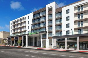 Holiday Inn & Suites Monterey Park Los Angeles (California, County of Los Angeles, Monterey Park, Atlantic Boulevard), otel  Monterey Park'tan