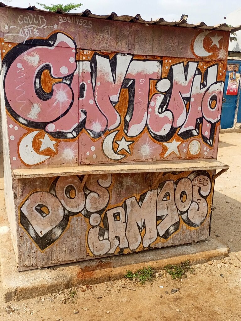 Alkollü içecekler Cantinho dos laços, Loanda, foto