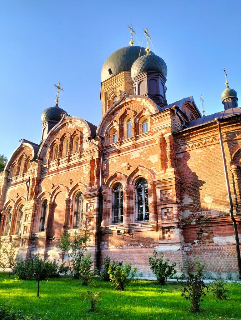 Seyahat acenteleri Паломнический центр от Храма СВ. Николая чудотворца, Naberejniye Çelny (Yar Çallı), foto