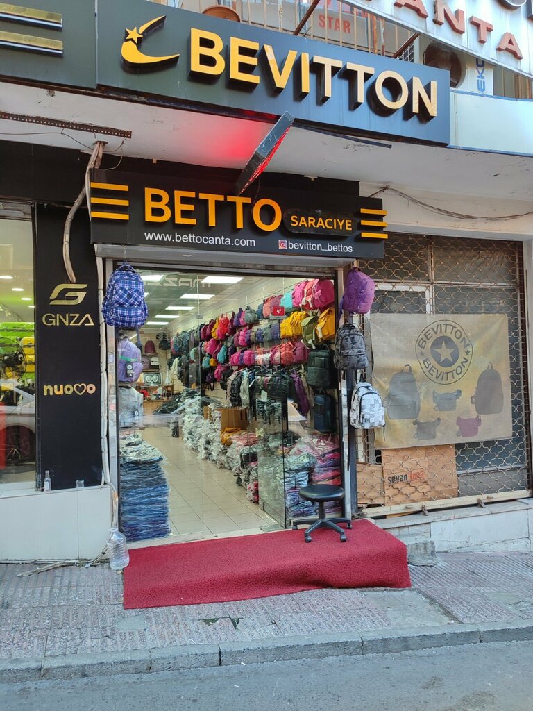 Çanta ve valiz mağazaları Bevitton, İstanbul, foto