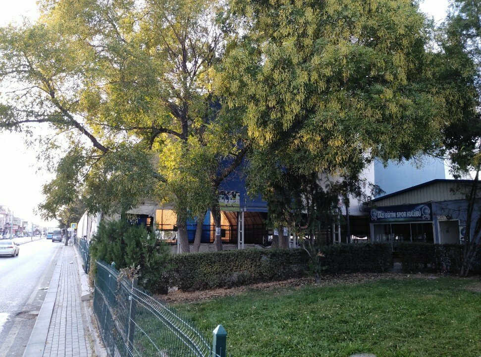 Çok amaçlı spor tesisleri Gazi Eğitim Spor Kulübü, Ankara, foto