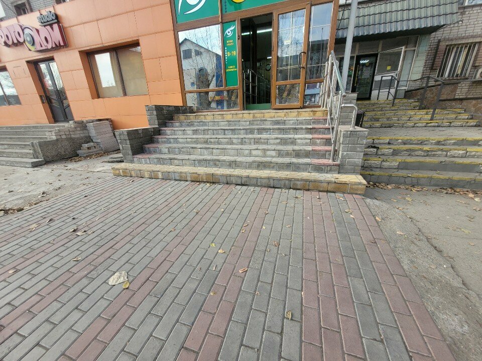 Optik Monocle, Semey, foto