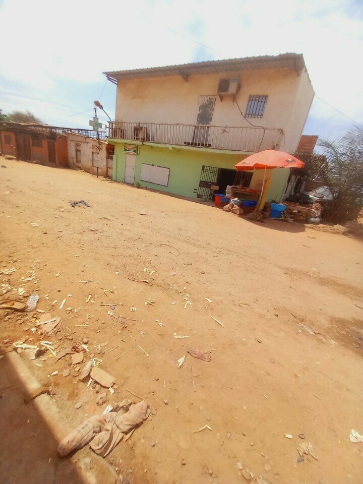 Eczaneler Farmácia Comunitária Emanuel da Ajp, Loanda, foto