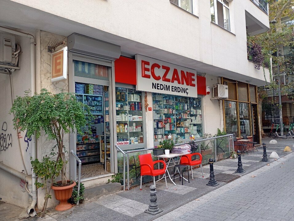 Eczaneler Nedim Erdinç Eczanesi, İstanbul, foto