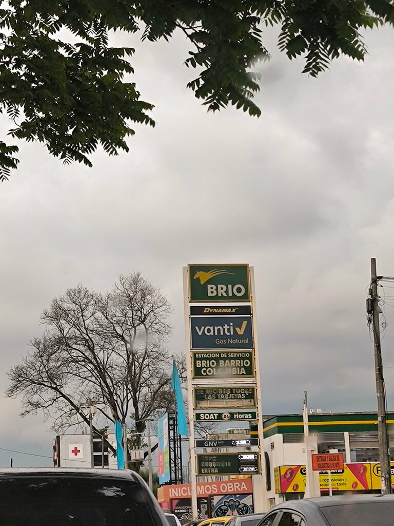 Otogaz dolum istasyonu Vanti, Bogota, foto