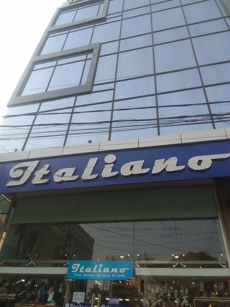 Ayakkabı firmaları Italiano shoes, Karaçi, foto