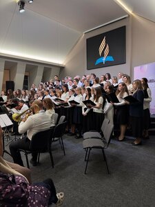 Seventh-day Adventist Church (Qaıyrbekov kóshesi No:81), protestan kilisesi  Almatı'dan