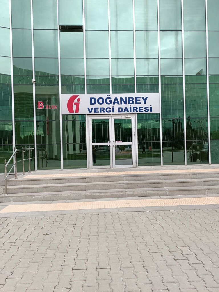 Vergi daireleri Doğanbey Vergi Dairesi, Ankara, foto