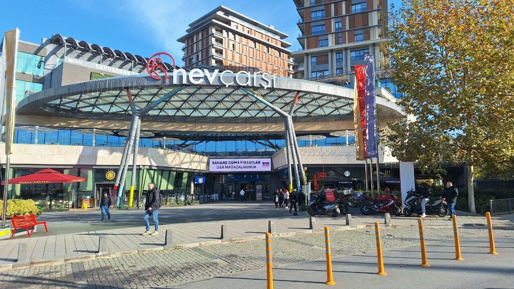 Giyim mağazası Koton, İstanbul, foto