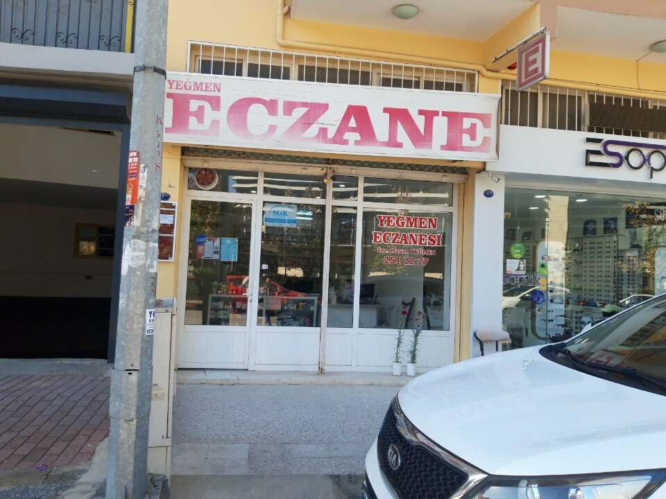 Eczaneler Yegmen Eczanesi, İzmir, foto