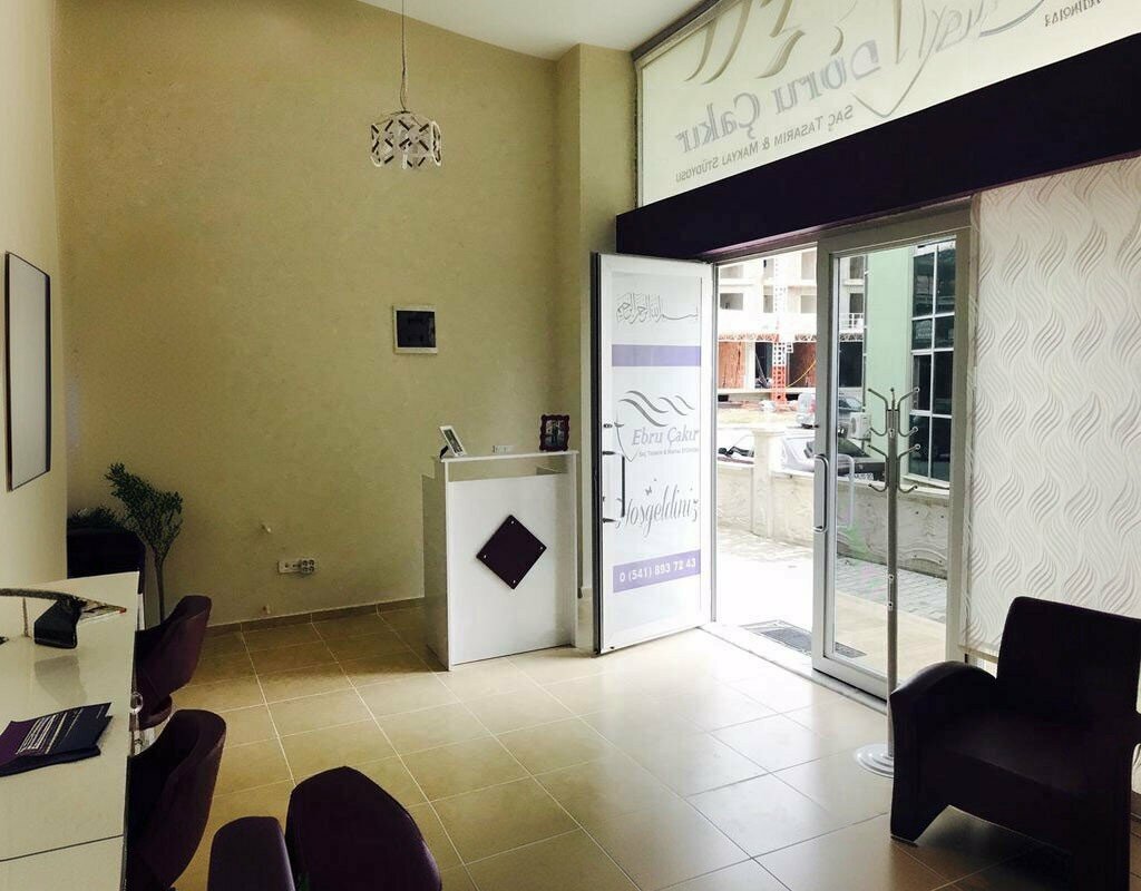 Kuaförler Ebru Çakır Saç Tasarım & Makyaj Stüdyosu, Kartepe, foto