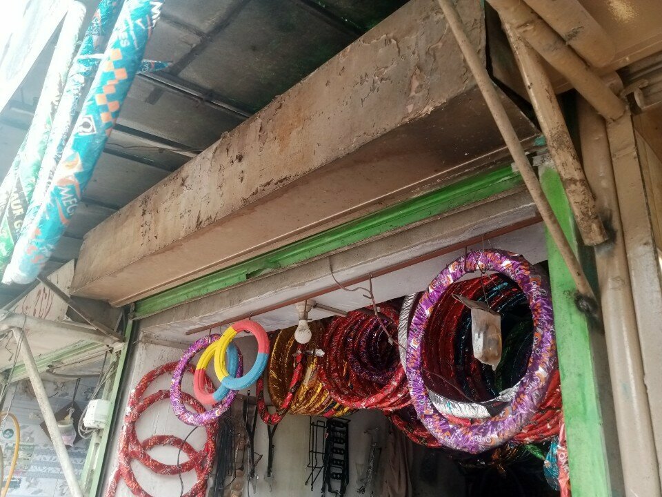 Bisiklet tamircileri A Khan Cycle Motor Cycle Workshop, Rawalpindi, foto