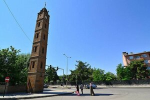 Siirt Saat Kulesi (Siirt, Siirt Merkez, Hükümet Blv.), turistik yerler  Siirt'ten