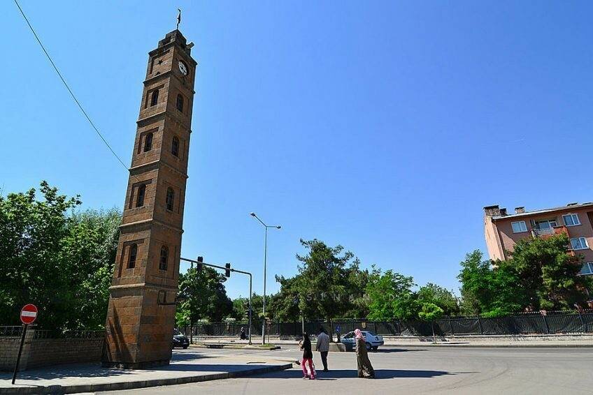 Turistik yerler Siirt Saat Kulesi, Siirt, foto