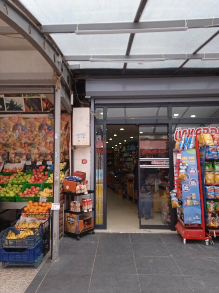 Süpermarket Üçkardeşler Süpermarket, İstanbul, foto